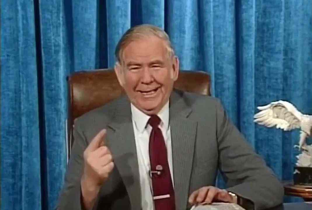 Pastor Arnold Murray Net Worth 2024 - Wife, Age, Height, Professional ...