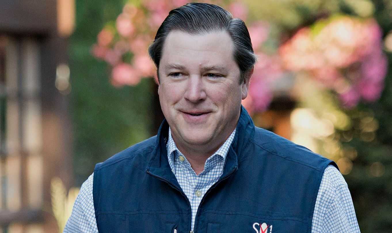 Andrew Warford Net Worth 2024 - Wife, Age, Height, Professional Life ...