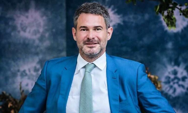 Bronson Van Wyck Net Worth 2024 - Wife, Age, Height, Professional Life ...