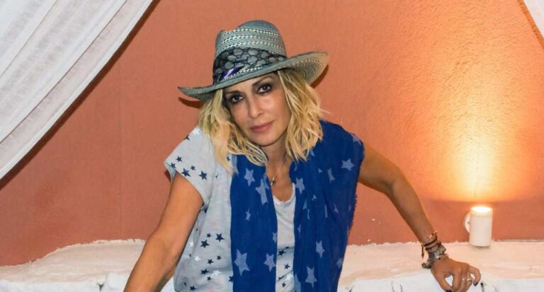 Anna Vissi Net Worth 2024 – Husband, Age, Height, Professional Life and ...